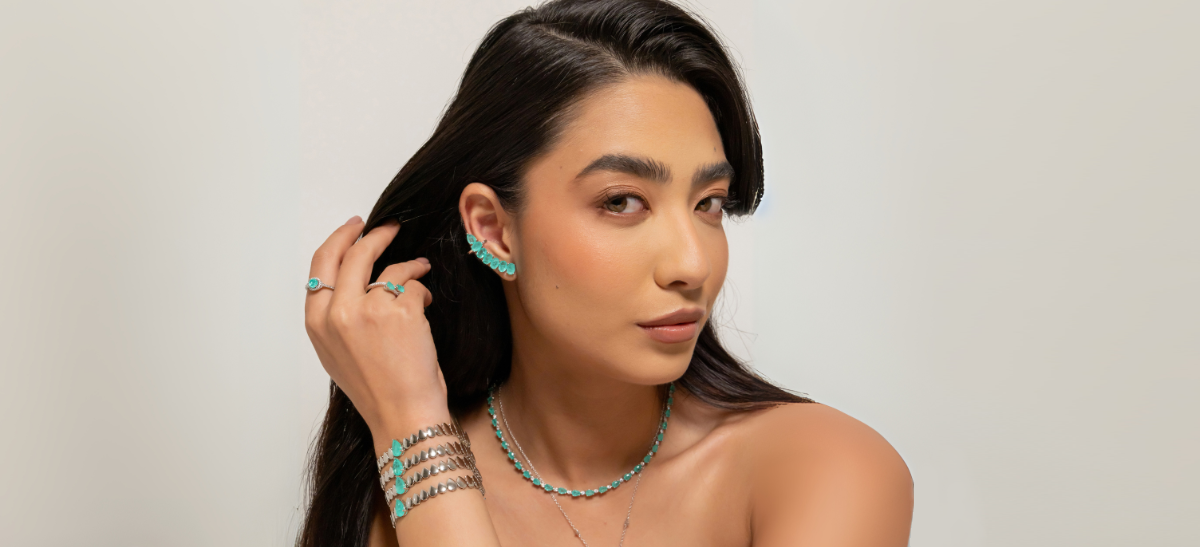 Ear Cuff: Descubra o que é e como usar essa tendência